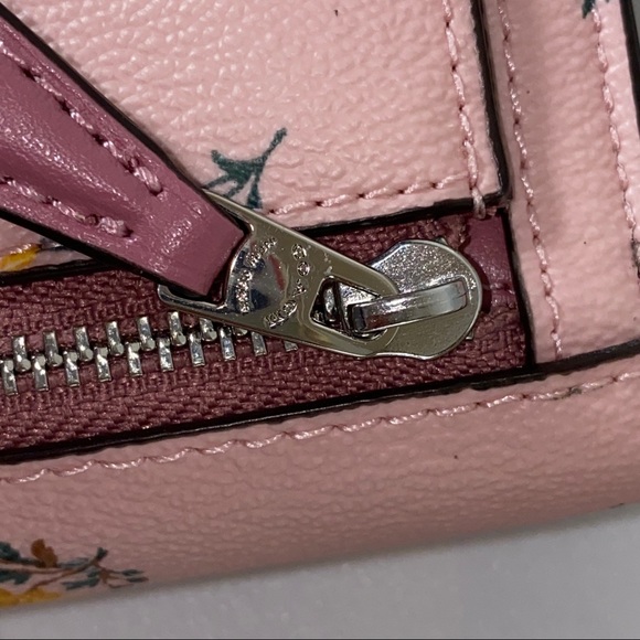 Coach | Bags | Coach Dandelion Envelope Wallet Crossbody Gift Set ...